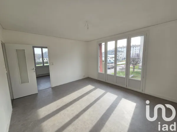 1 appartement avec balcon à vendre à La Chapelle-Saint-Luc (10600) - iad