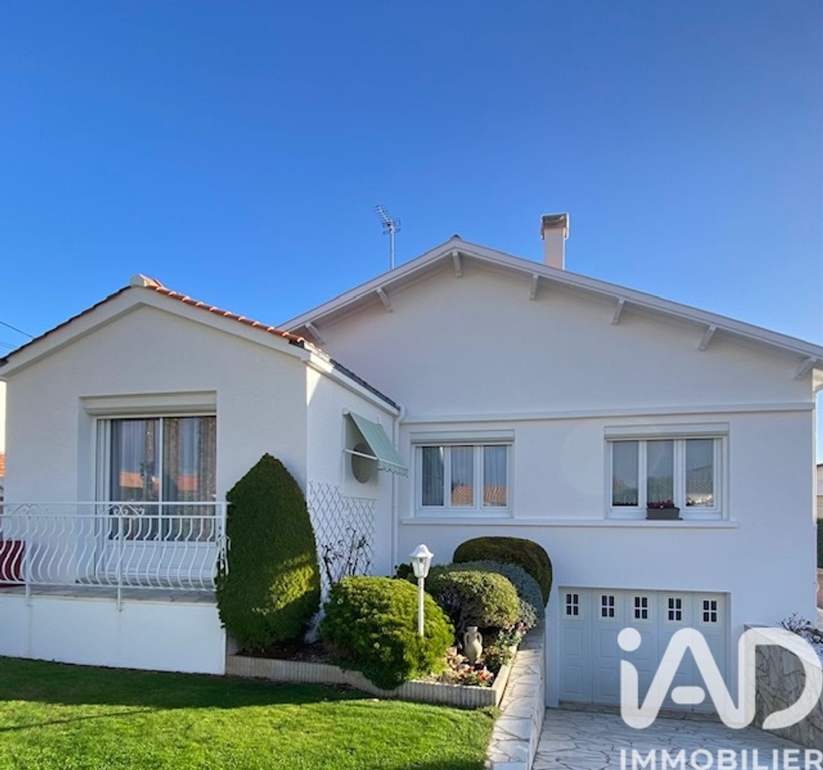 Vente maison à Charron (17230) : maison 5 pièces 98 m² - 1882119 - iad