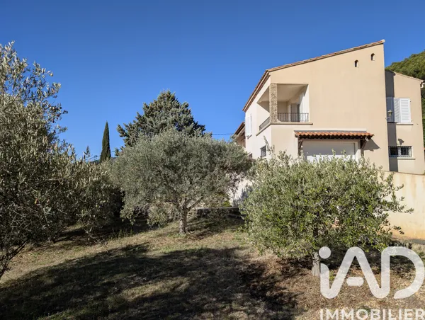 14 maisons à Saint-Zacharie (83640) - iad