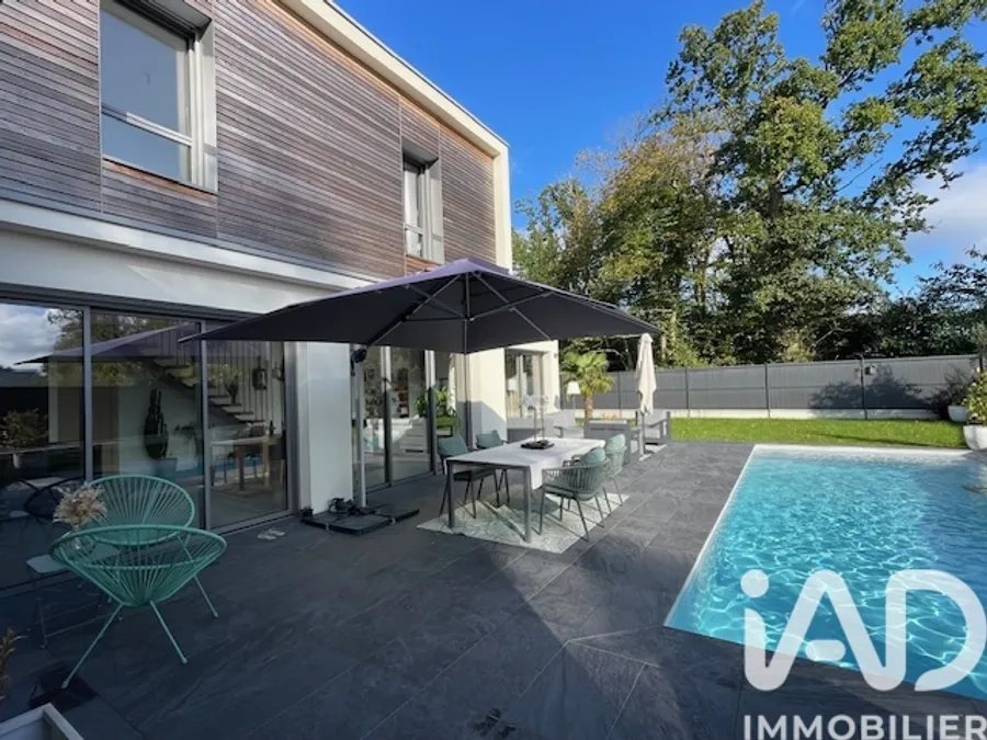 2 maisons (prestige) à vendre à 22100 - iad