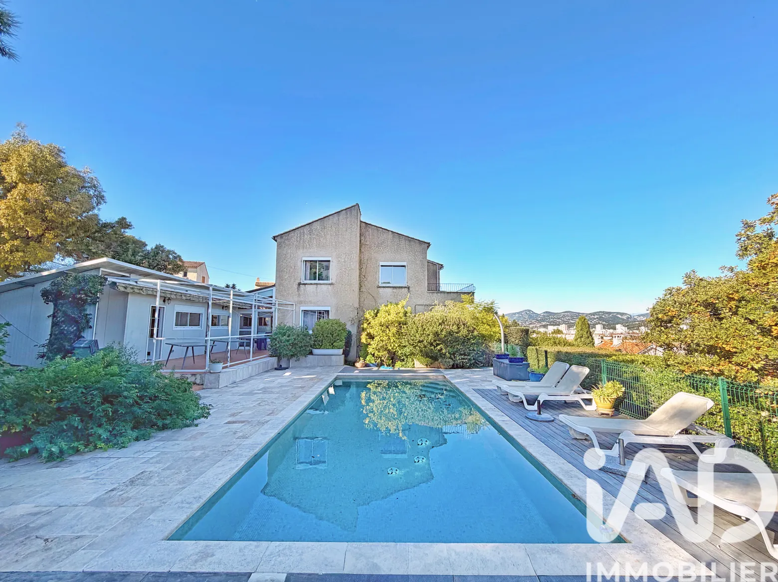 Vente maison à La Seyne-sur-Mer (83500) : maison 17 pièces 427 m² ...