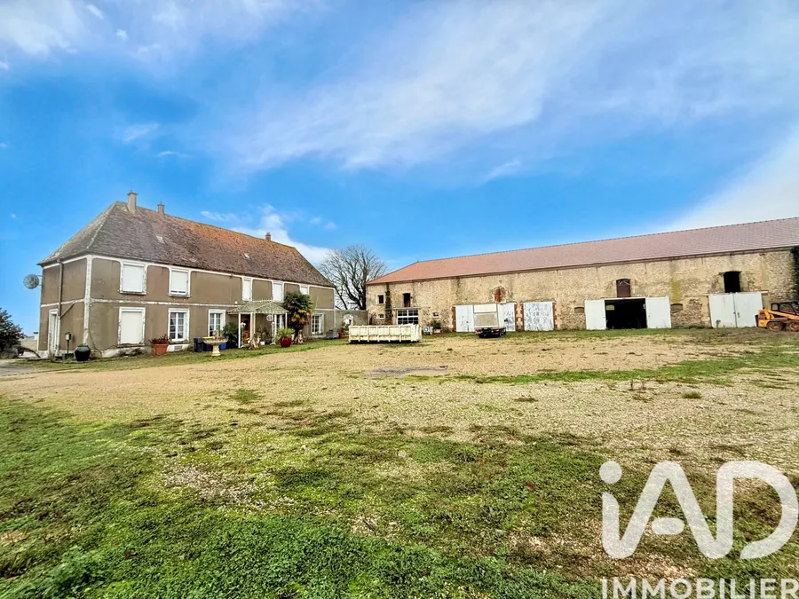 17 maisons à vendre à Crépy-en-Valois (60800) - iad