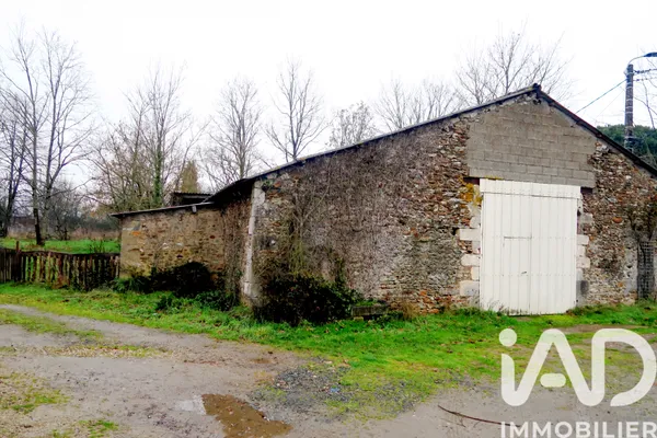 1 land for sale in Sainte-Radégonde (86300) - iad