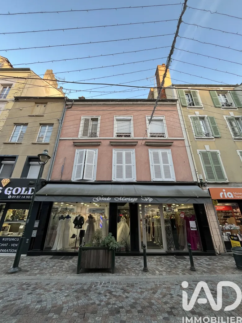 Vente immeuble 213 m² à Corbeil-Essonnes (91100) - 1919391 - iad