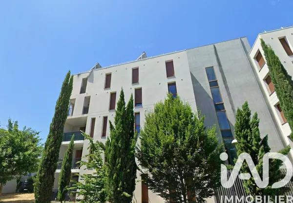 37 apartments in Cenon (33150) - iad