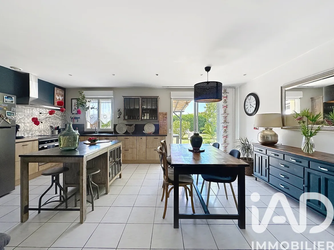 Vente maison à Courçon (17170) : maison 5 pièces 108 m² - 2040906 - iad